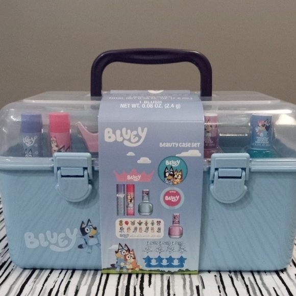 Disney | Accessories | Bluey Beauty Case Set | Poshmark